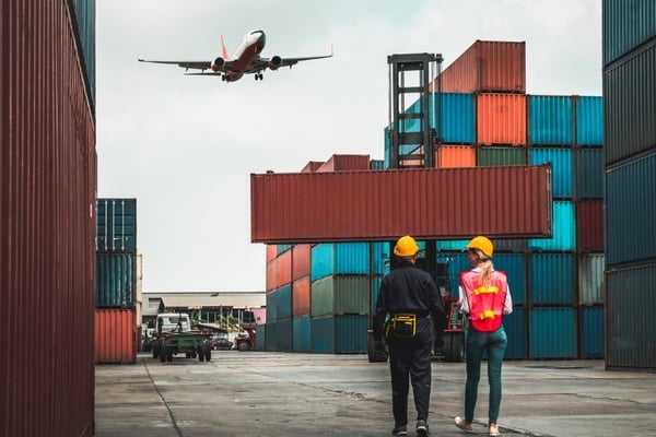 How to hire a freight forwarder for your business